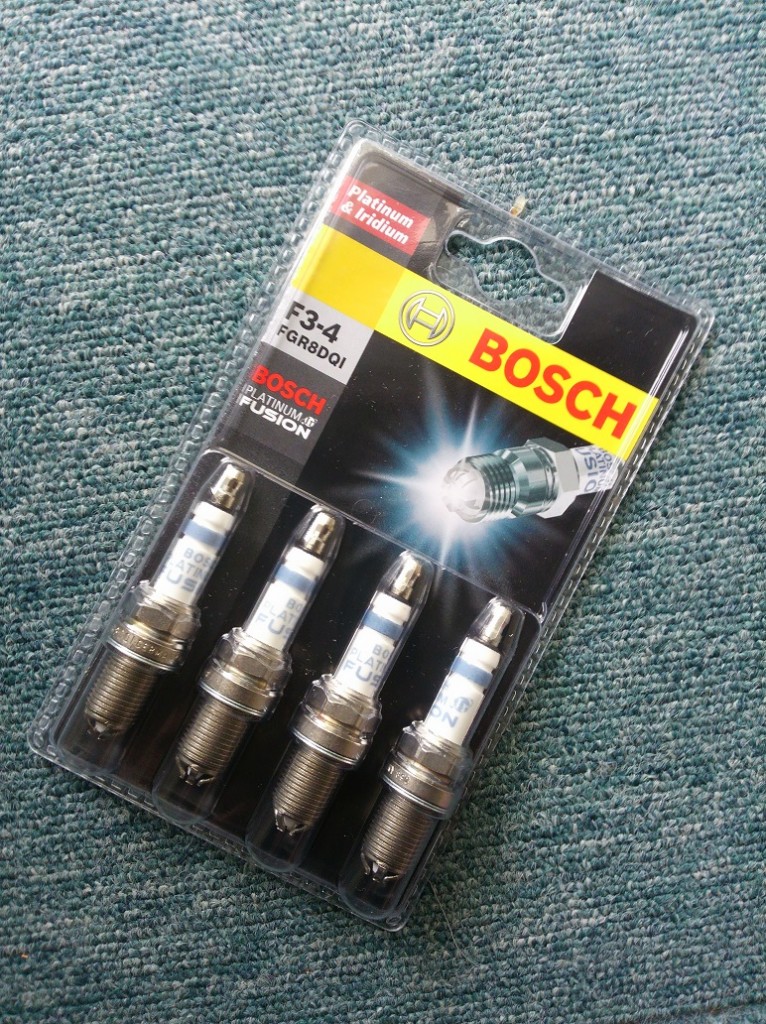 DWデミオにBOSCHのプラグ | 修理改良生活 5269 コジログ